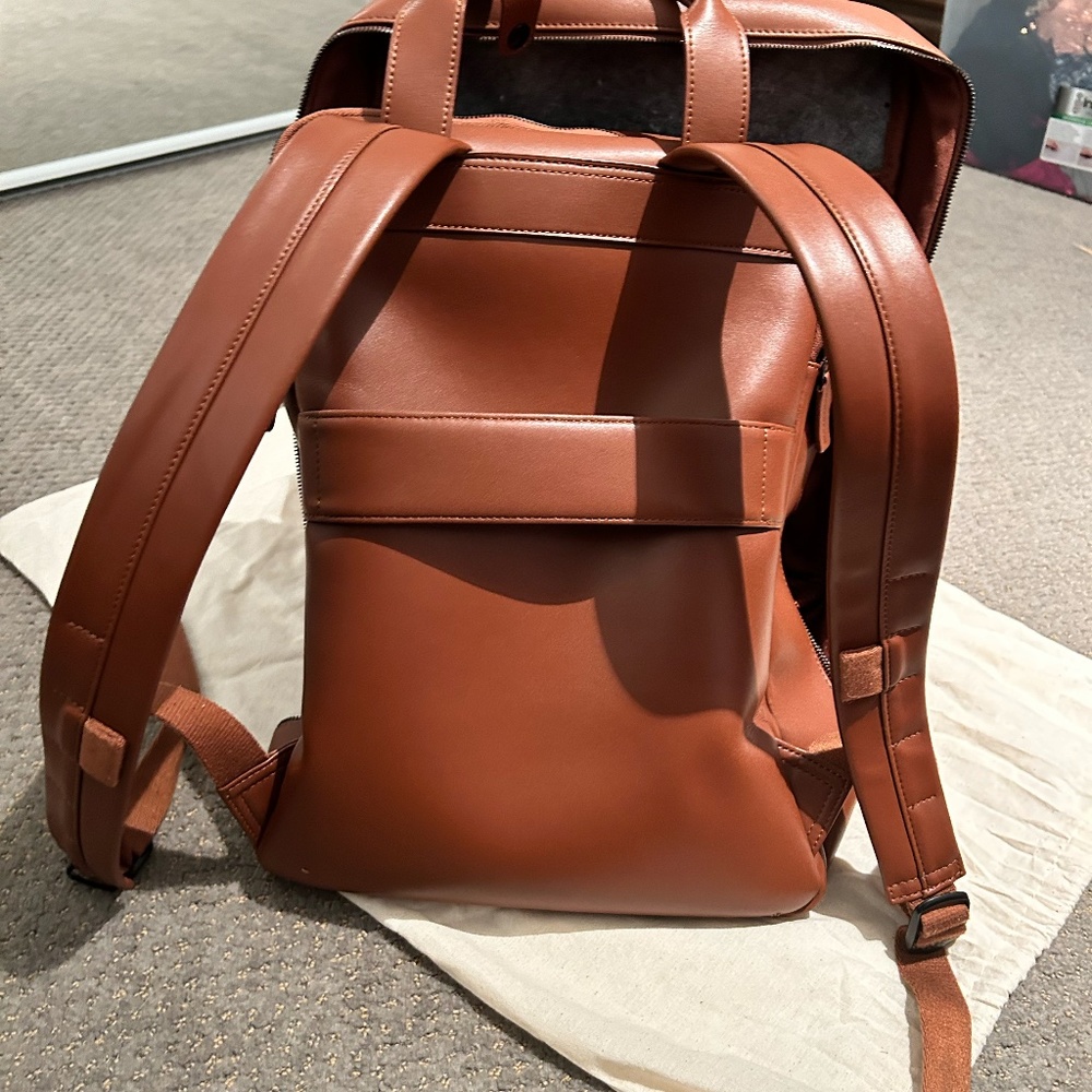 Monos Metro Backpack - Vegan Leather - Gem